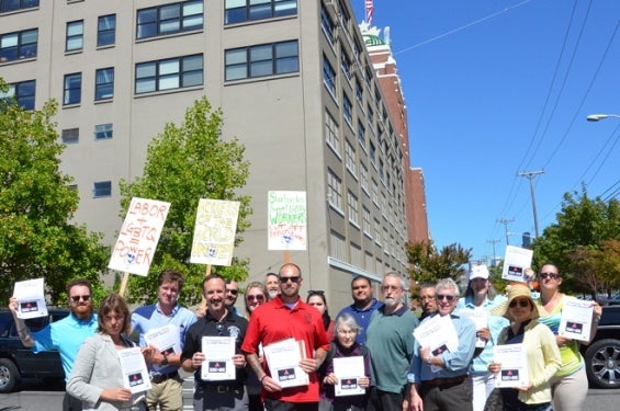 Teamsters Hand Bill Outside Starbucks Corporate Headquarters ...