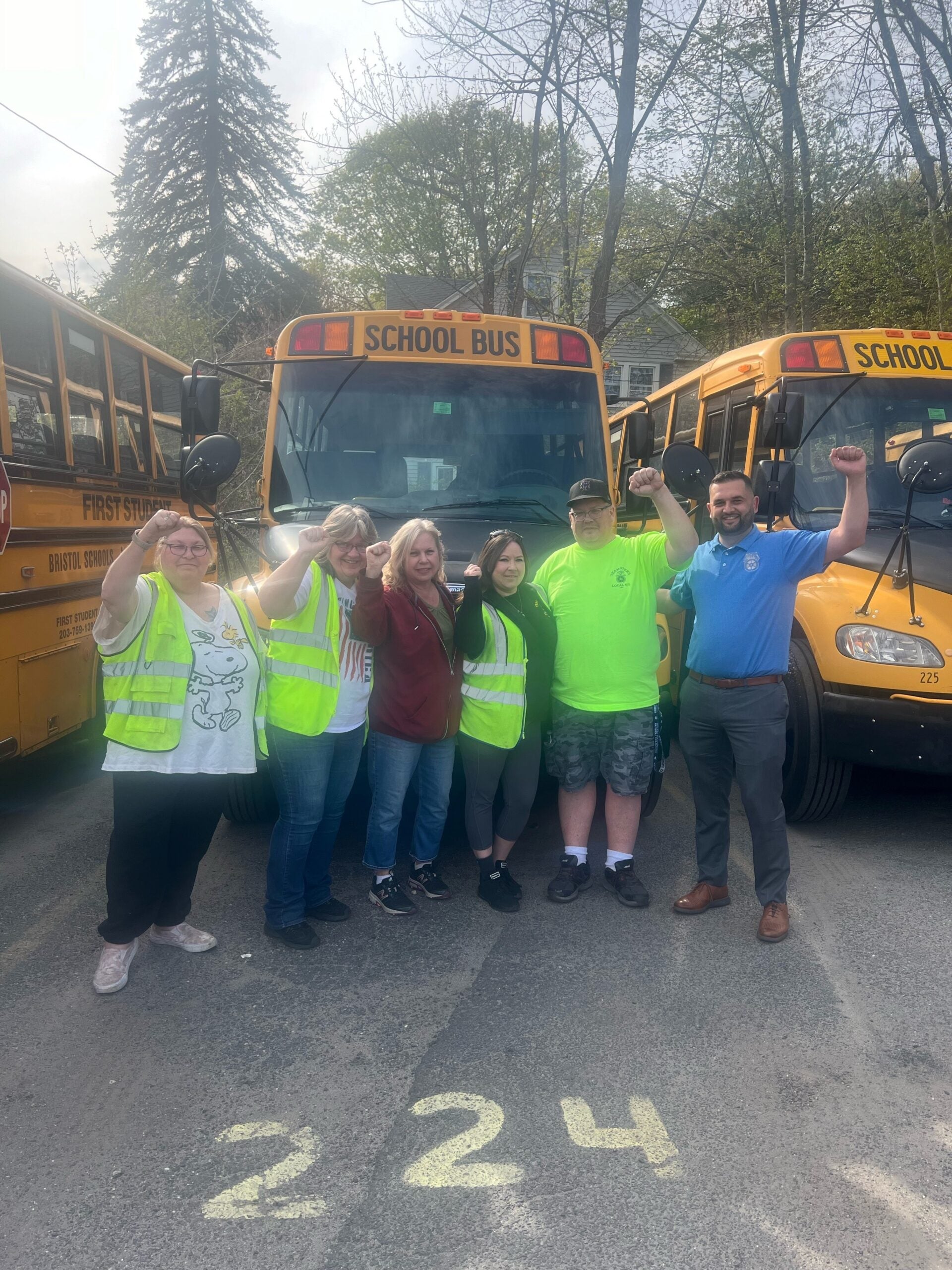 First Student Workers in Bristol Organize with Teamsters ...