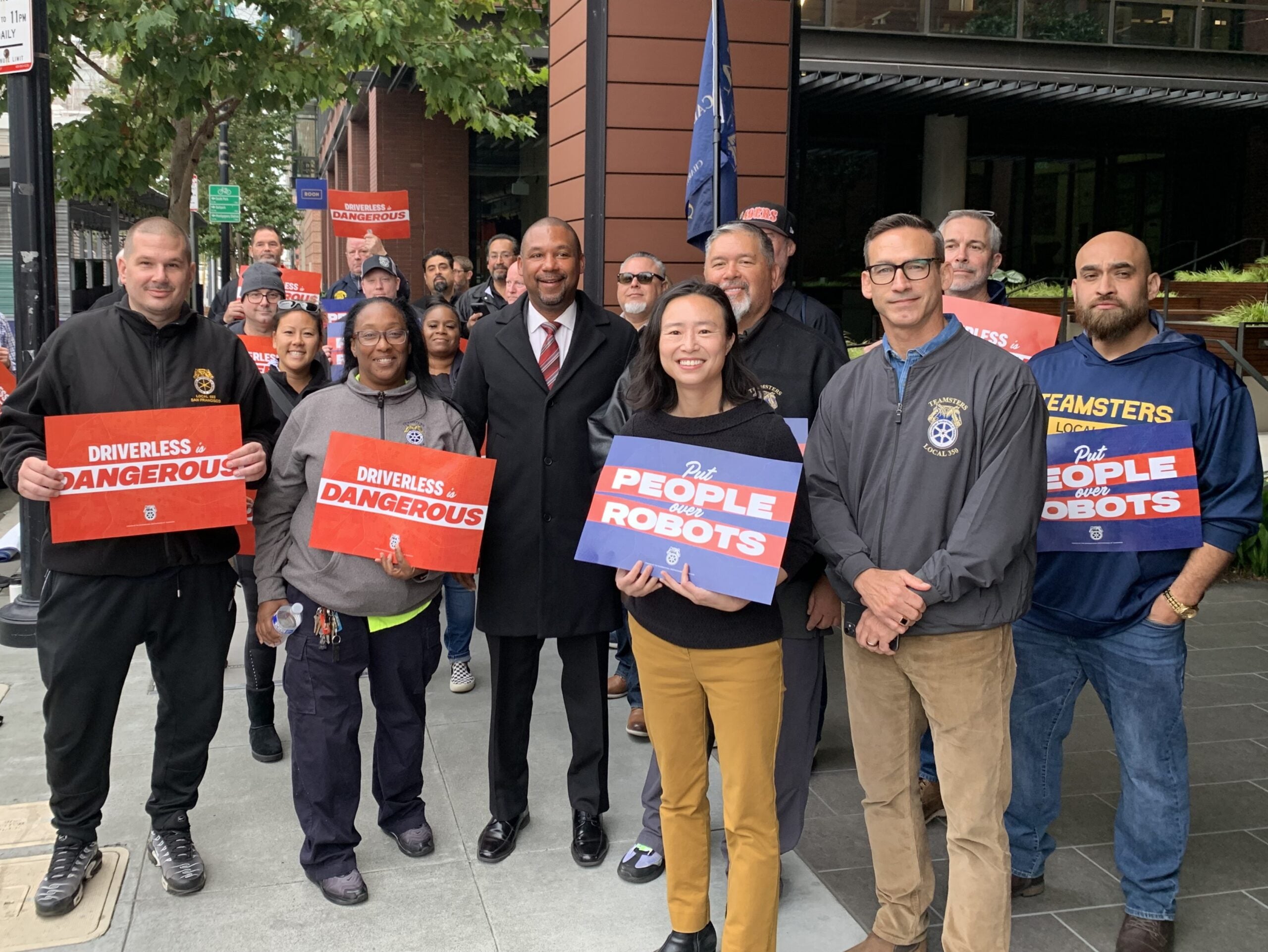 Teamsters Endorse Autonomous Vehicle Bill AB 33 Amid Widespread Public ...