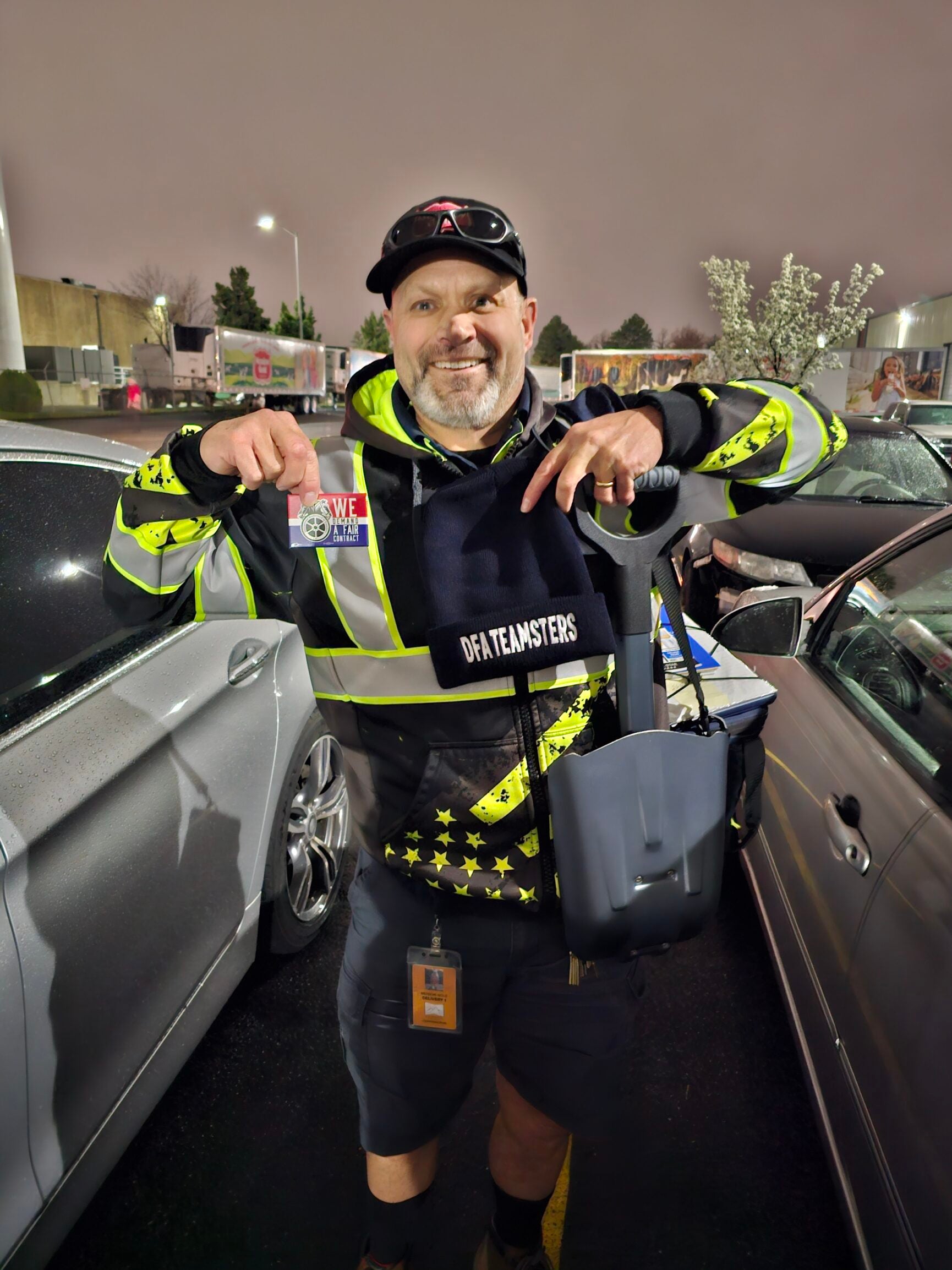DFA Members Show Up for Teamsters Tuesday - International Brotherhood ...