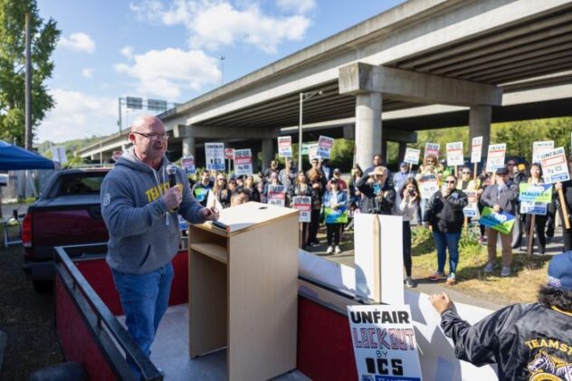 O'Brien, Seattle Teamsters Rally to End Lockout at Mauser Packaging ...
